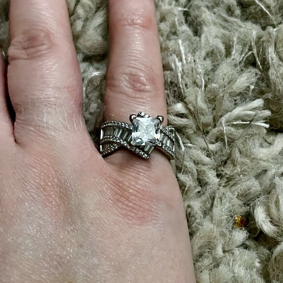 Jeulia | Jewelry | Jeulia Ring | Poshmark